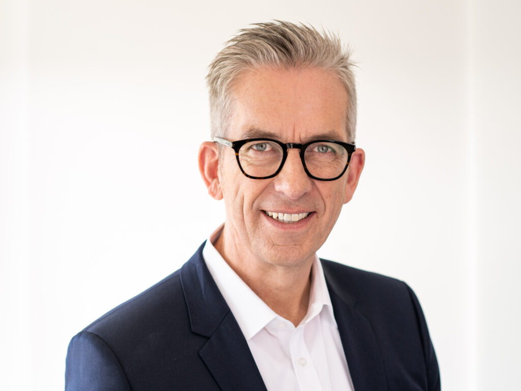 Leitung und Zentrale – HIBB